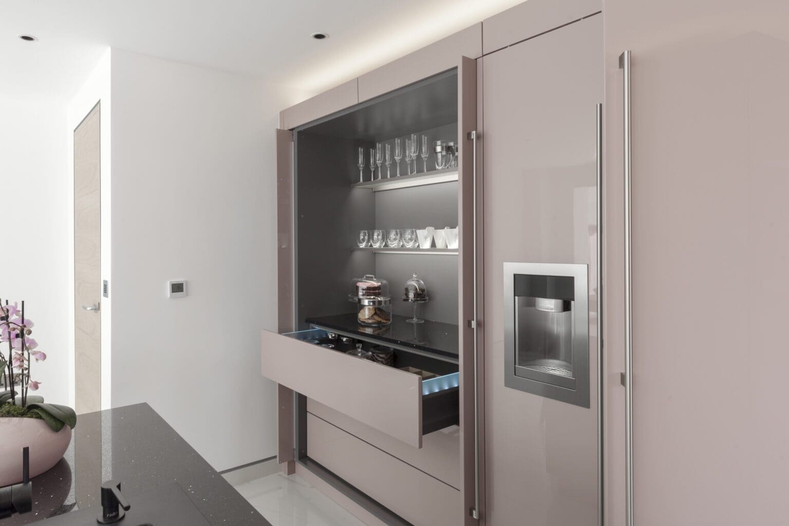 Kitchen Pocket Doors- Kitchen Experts