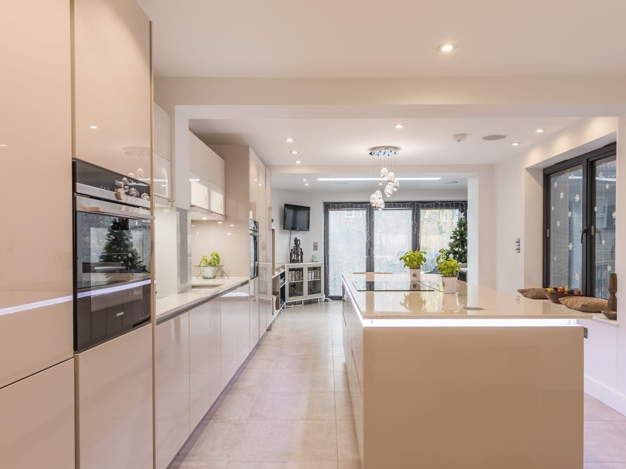 Popular Kitchen Colours: The Cashmere Kitchen