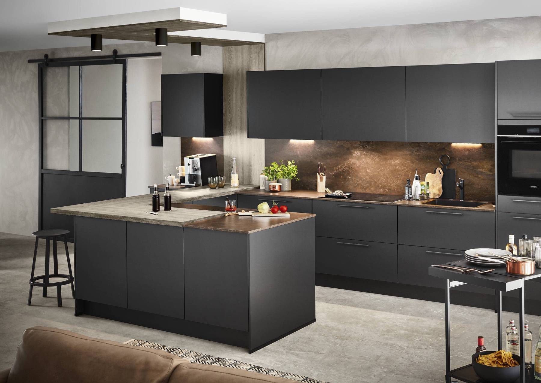What Colours Go With a Cashmere Colour Kitchen? - Kitchen Experts