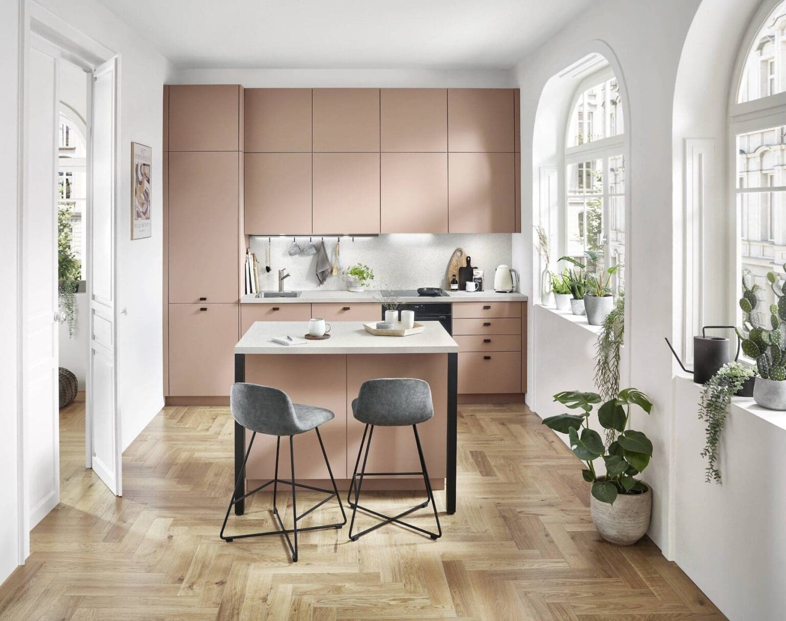 What Colours Go With a Cashmere Colour Kitchen? - Kitchen Experts